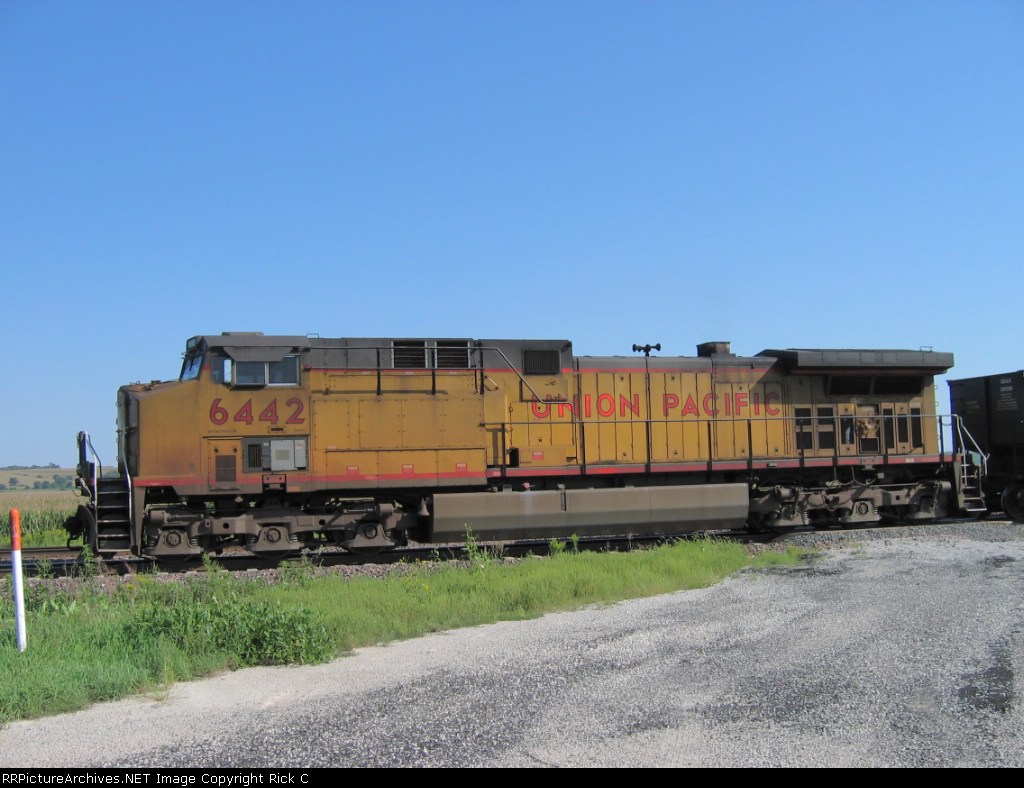 UP 6442 is DPU for Stopped WB Coal